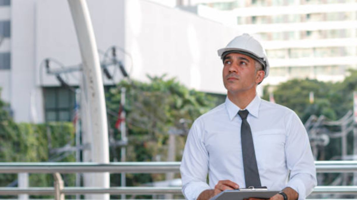 Pune: PCMC makes it mandatory to do structural audit of more than 30 ...